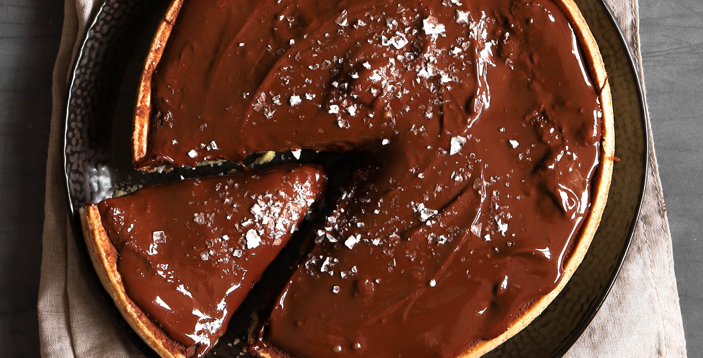 Chocolate & Date Syrup Tart - The Groovy Food Company